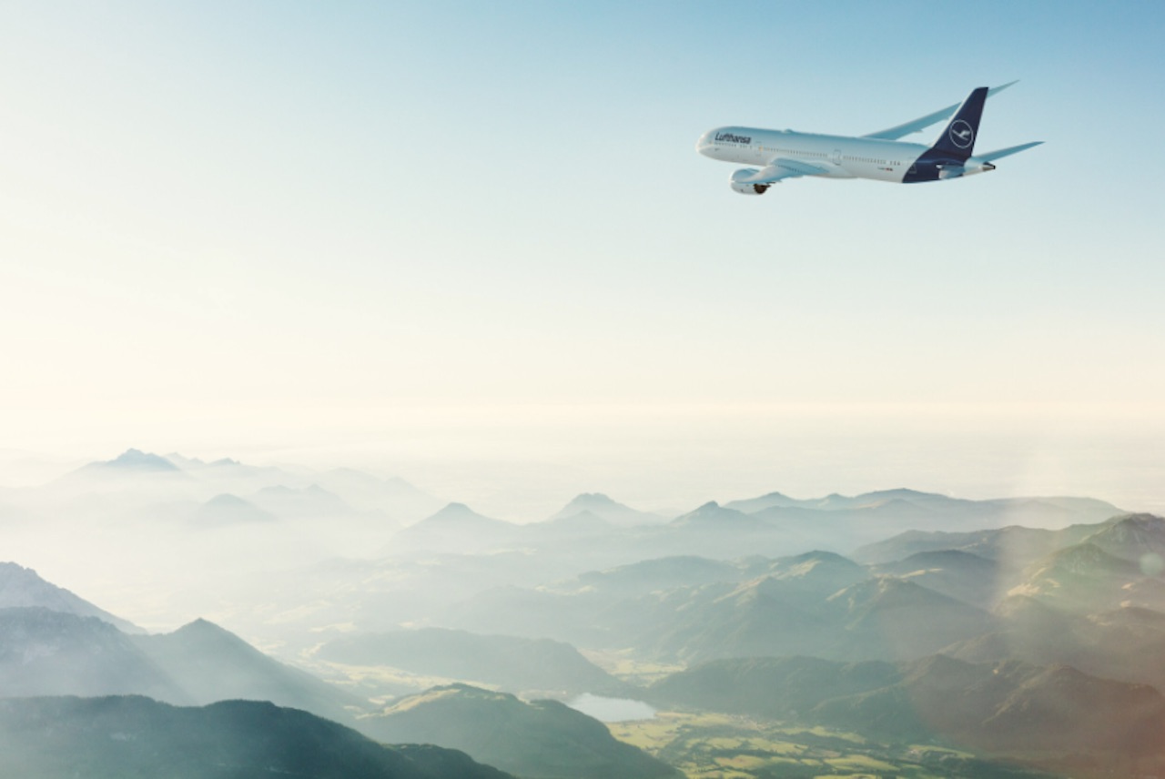 Lufthansa dope son efficacité avec des A320 connectés : le vol 4D ...