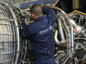 Emploi : Air France-KLM prévoit plus de 1 000 recrutements en CDI au ...