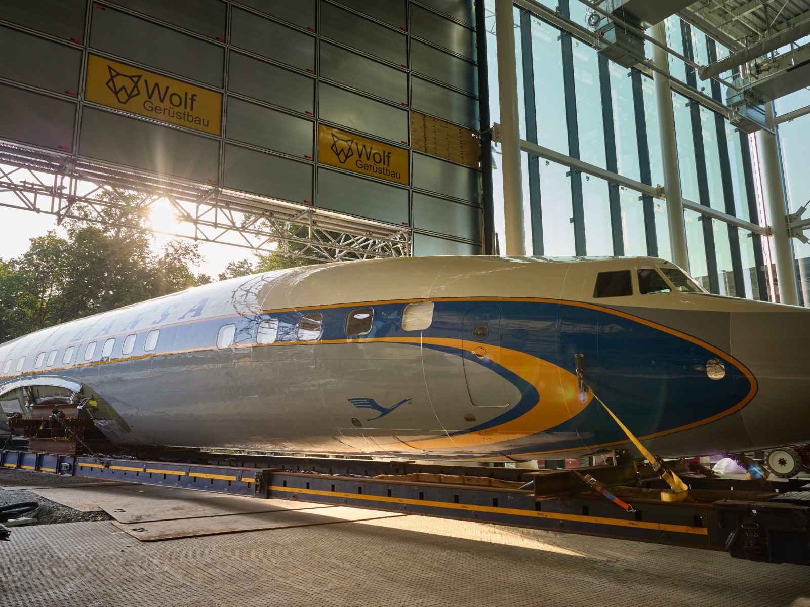 Histoire : Lufthansa restaure un Lockheed L-1649A Starliner pour ...