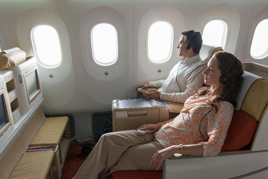 Air India : une classe Premium en attendant la commande géante | Air ...