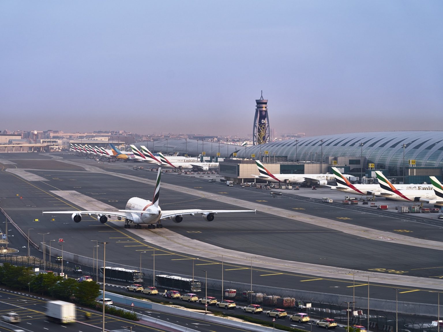 Dubaï enregistre le premier semestre le plus chargé avec 46 millions de ...