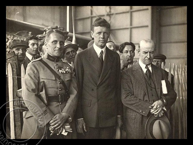 Le 21 mai 1927 dans le ciel : L’aviateur américain Lindbergh s’empare ...