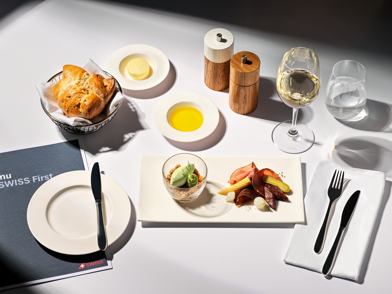 SWISS : nouveaux menus en Première et Affaires avec des plats du ...