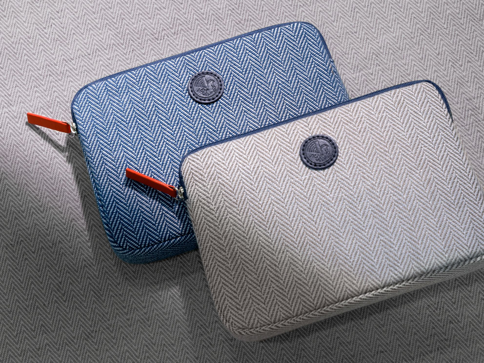 Air France : nouvelle collection de trousses de confort long-courrier ...