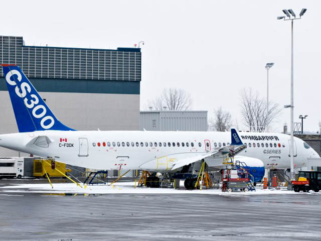 CSeries: sortie du premier CS300, vidéo du CS100 | Air Journal