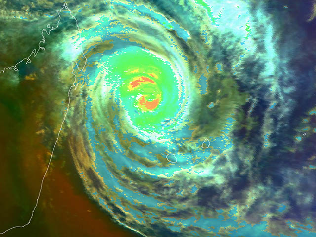 Cyclone Emnati : l’aéroport de La Réunion va rouvrir | Air Journal